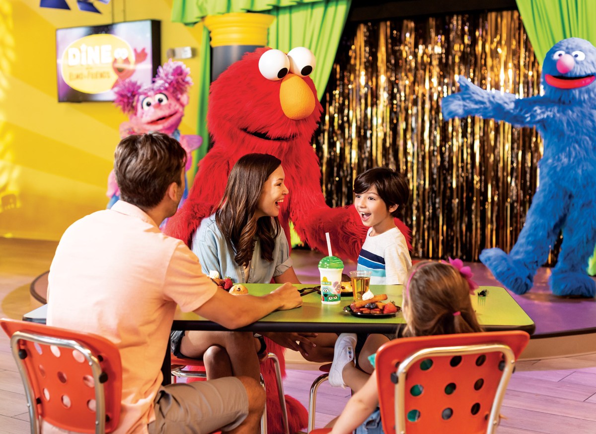 Now Open at Sesame Place San Diego ALL-NEW Dine with Elmo & Friends ...